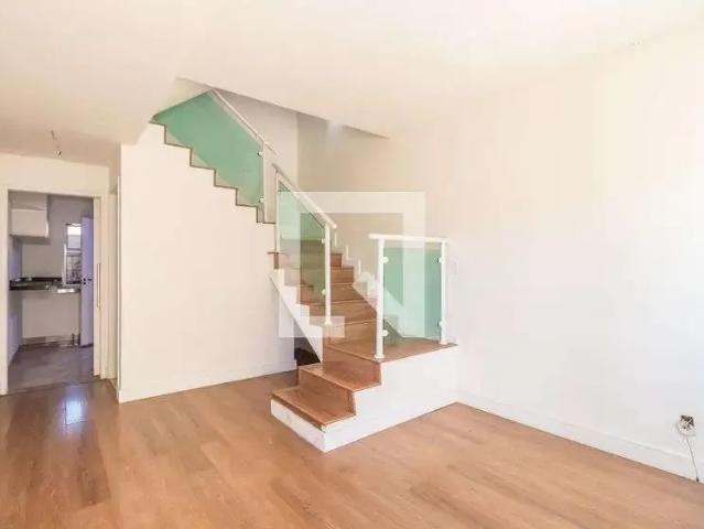 Casa / Sobrado para Locação em Barueri/SP Jardim Esperança 3 Quartos