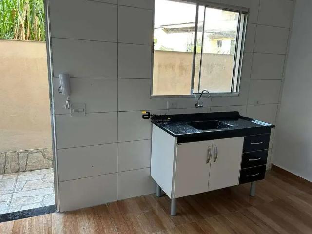 Casa / Sobrado para Locação em Barueri/SP Jardim Graziela 2 Quartos