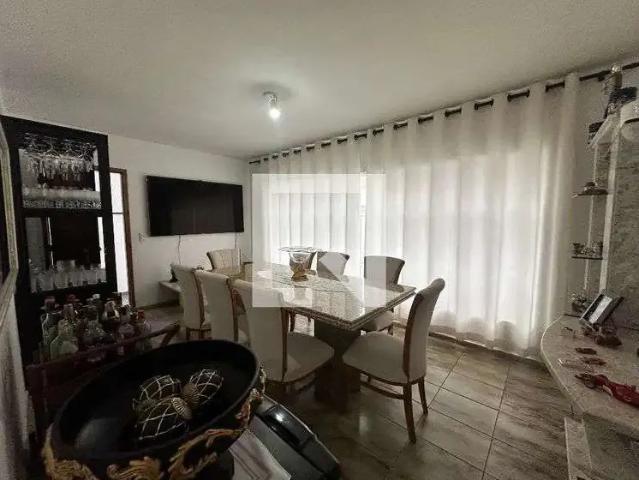 Casa / Sobrado para Locação em Barueri/SP Jardim Iracema 3 Quartos