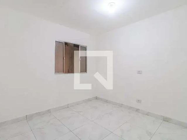 Casa / Sobrado para Locação em Barueri/SP Parque dos Camargos 2 Quartos