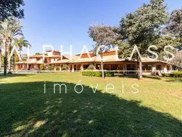 Casa / Sobrado para Locação em Barueri/SP Residencial Tamboré 4 Quartos