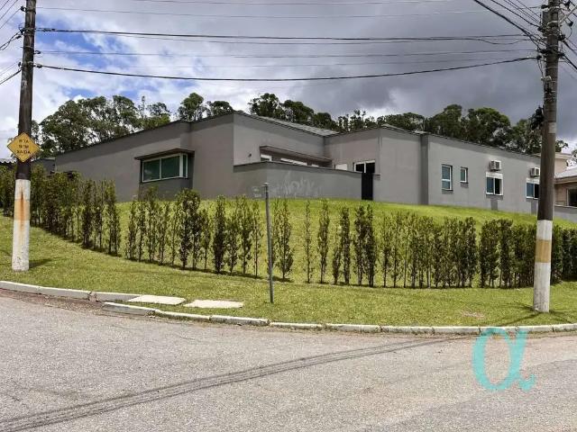 Casa / Sobrado para Locação em Barueri/SP Tamboré 4 Quartos