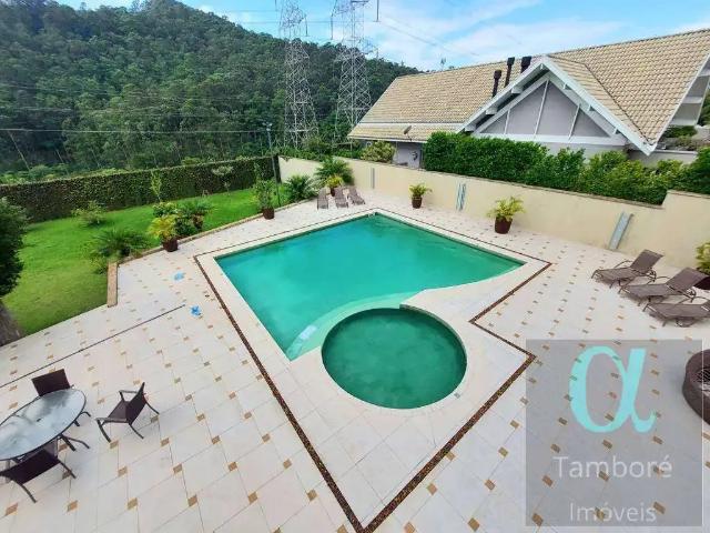 Casa / Sobrado para Locação em Barueri/SP Tamboré 5 Quartos