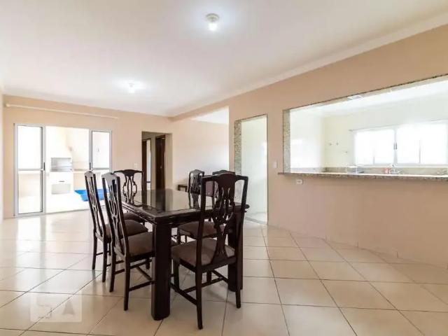 Casa / Sobrado para Locação em Barueri/SP Vila Boa Vista 2 Quartos
