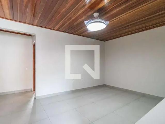 Casa / Sobrado para Locação em Barueri/SP Vila Pindorama 2 Quartos