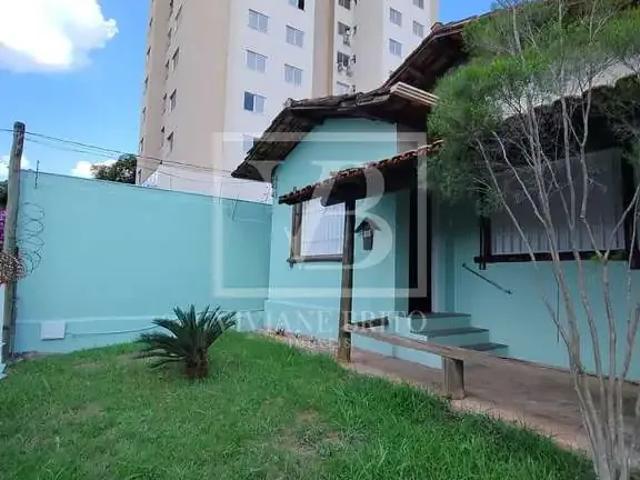 Casa / Sobrado para Locação em Betim/MG Centro 4 Quartos