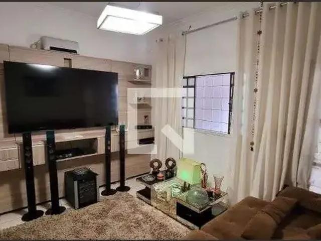 Casa / Sobrado para Locação em Betim/MG Filadélfia 2 Quartos