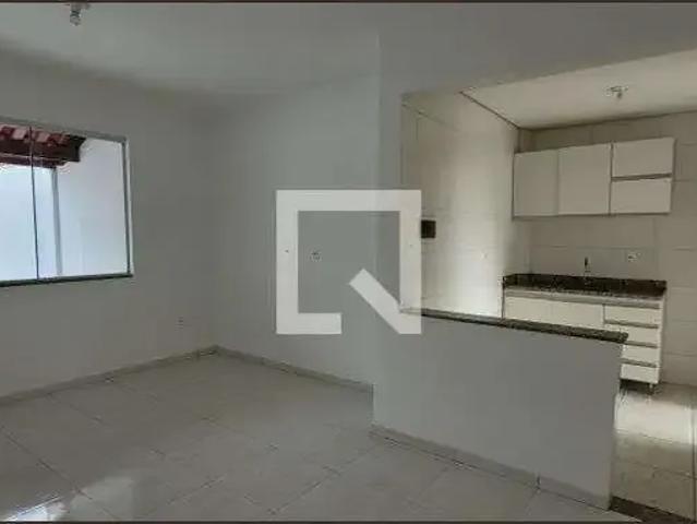 Casa / Sobrado para Locação em Betim/MG Filadélfia 2 Quartos