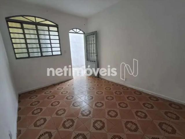 Casa / Sobrado para Locação em Betim/MG Imbiruçu 1 Quartos