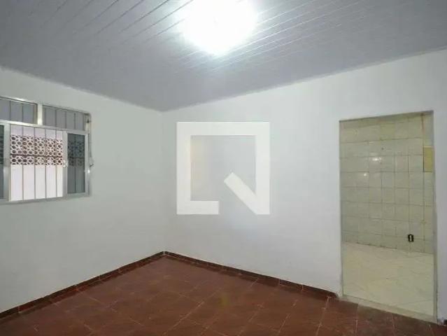 Casa / Sobrado para Locação em Belford Roxo/RJ Centro 1 Quartos