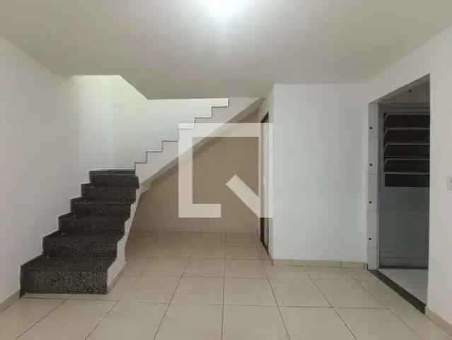 Casa / Sobrado para Locação em Belford Roxo/RJ Areia Branca 2 Quartos