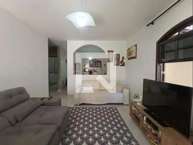 Casa / Sobrado para Locação em Belford Roxo/RJ Vila Dagmar 2 Quartos