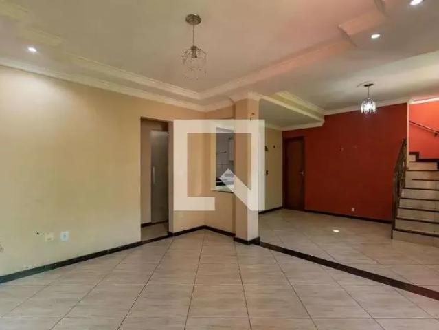 Casa / Sobrado para Locação em Belo Horizonte/MG Trevo 4 Quartos