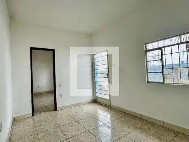 Casa / Sobrado para Locação em Belo Horizonte/MG Aparecida 1 Quartos