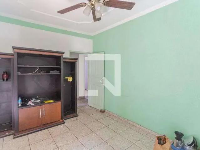 Casa / Sobrado para Locação em Belo Horizonte/MG Aparecida 5 Quartos