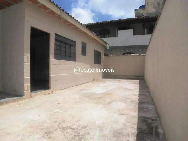 Casa / Sobrado para Locação em Belo Horizonte/MG Araguaia 1 Quartos