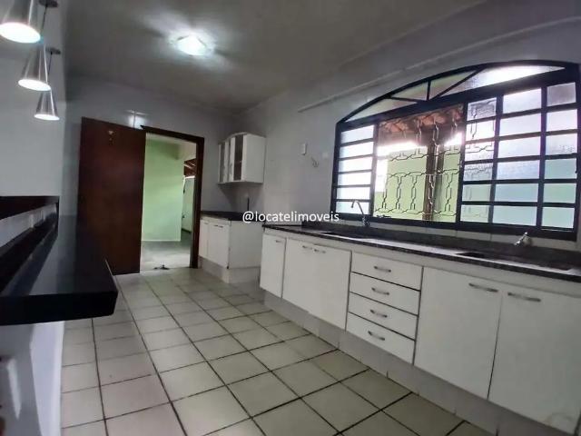 Casa / Sobrado para Locação em Belo Horizonte/MG Araguaia 3 Quartos