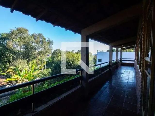 Casa / Sobrado para Locação em Belo Horizonte/MG Bandeirantes 6 Quartos