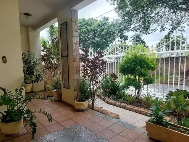 Casa / Sobrado para Locação em Belo Horizonte/MG Candelária 6 Quartos