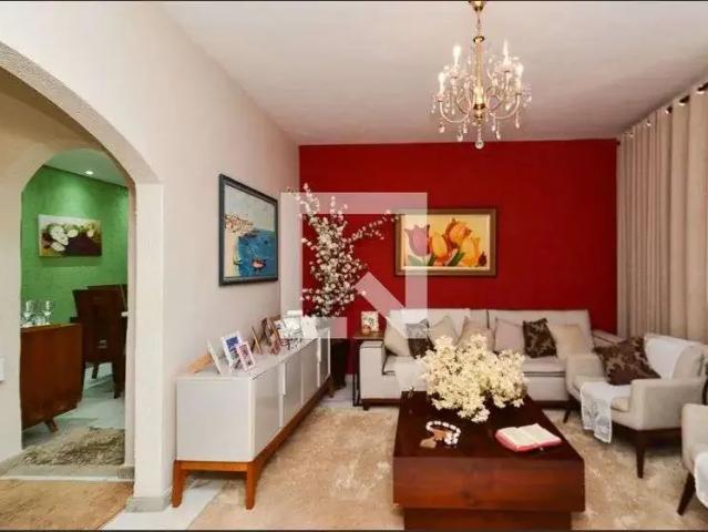 Casa / Sobrado para Locação em Belo Horizonte/MG Cachoeirinha 4 Quartos