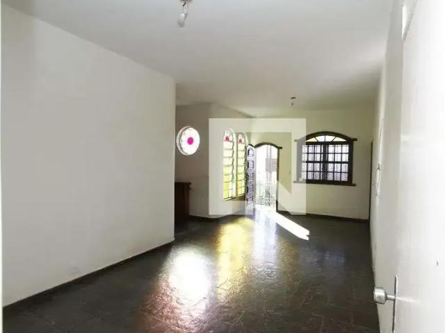 Casa / Sobrado para Locação em Belo Horizonte/MG Caiçaras 5 Quartos