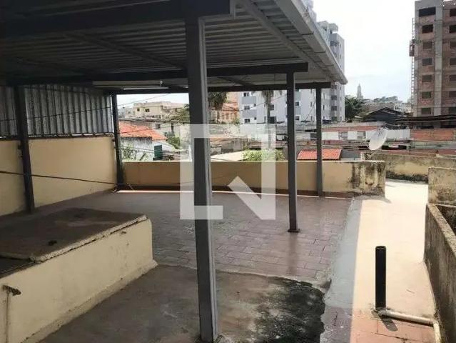 Casa / Sobrado para Locação em Belo Horizonte/MG Carlos Prates 3 Quartos