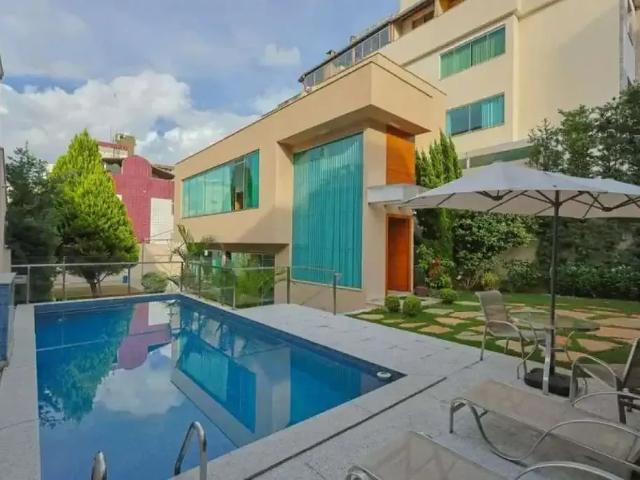 Casa / Sobrado para Locação em Belo Horizonte/MG Castelo 4 Quartos