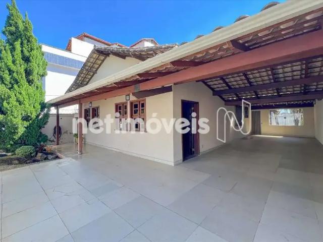 Casa / Sobrado para Locação em Belo Horizonte/MG Castelo 5 Quartos