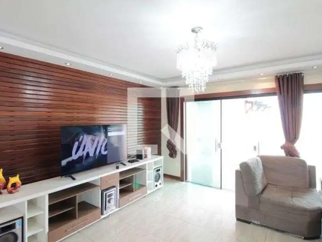 Casa / Sobrado para Locação em Belo Horizonte/MG Cenáculo 4 Quartos