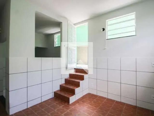 Casa / Sobrado para Locação em Belo Horizonte/MG Copacabana 2 Quartos