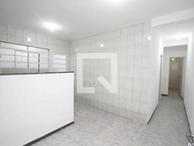 Casa / Sobrado para Locação em Belo Horizonte/MG Dom Bosco 2 Quartos