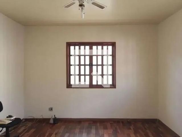 Casa / Sobrado para Locação em Belo Horizonte/MG Floramar 2 Quartos