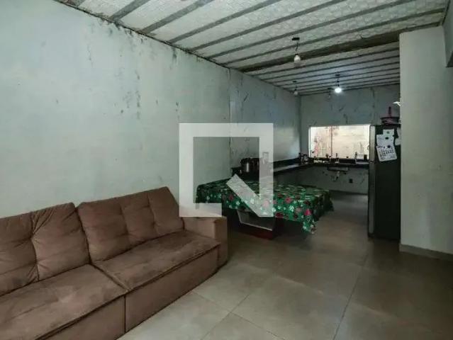 Casa / Sobrado para Locação em Belo Horizonte/MG Floramar 3 Quartos