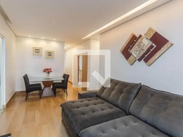 Casa / Sobrado para Locação em Belo Horizonte/MG Floresta 4 Quartos