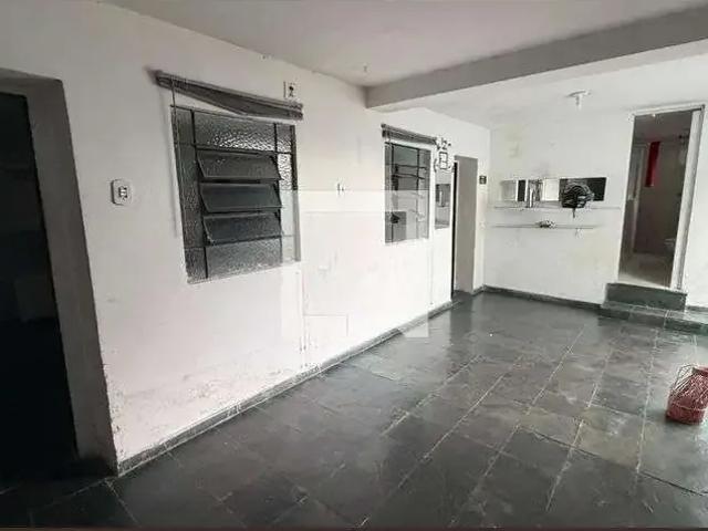 Casa / Sobrado para Locação em Belo Horizonte/MG Floresta 2 Quartos