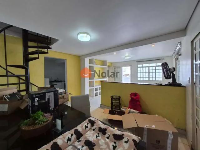 Casa / Sobrado para Locação em Belo Horizonte/MG Floresta 3 Quartos