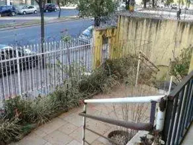 Casa / Sobrado para Locação em Belo Horizonte/MG Funcionários 6 Quartos