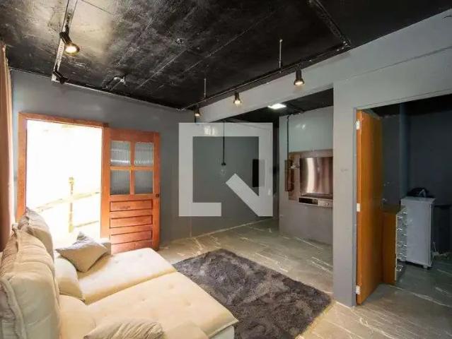 Casa / Sobrado para Locação em Belo Horizonte/MG Havaí 2 Quartos