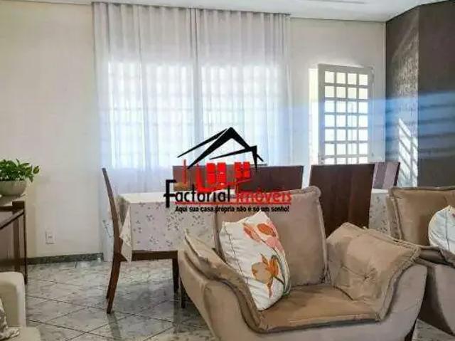 Casa / Sobrado para Locação em Belo Horizonte/MG Inconfidência 3 Quartos