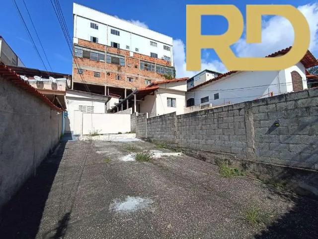Casa / Sobrado para Locação em Belo Horizonte/MG Ipê 1 Quartos