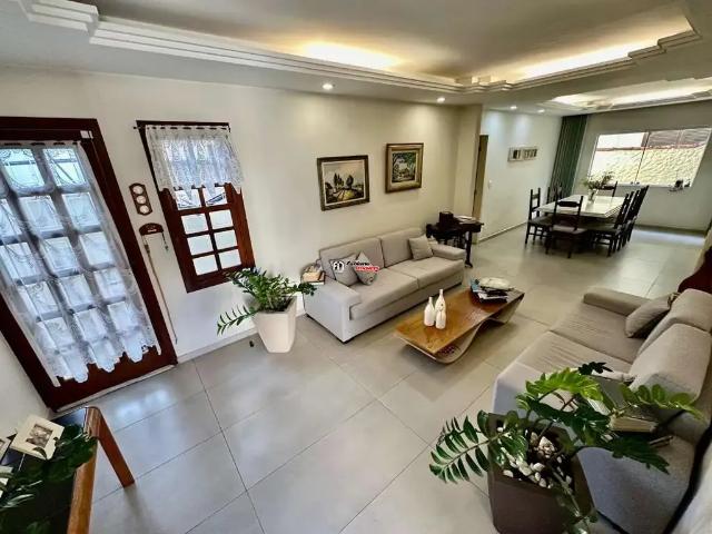 Casa / Sobrado para Locação em Belo Horizonte/MG Itapoã 4 Quartos