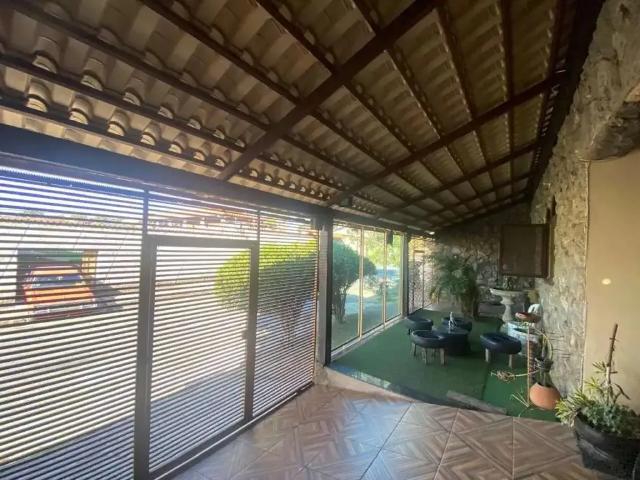 Casa / Sobrado para Locação em Belo Horizonte/MG Jardim Guanabara 4 Quartos