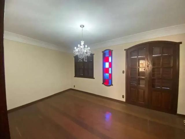 Casa / Sobrado para Locação em Belo Horizonte/MG Lagoa 3 Quartos