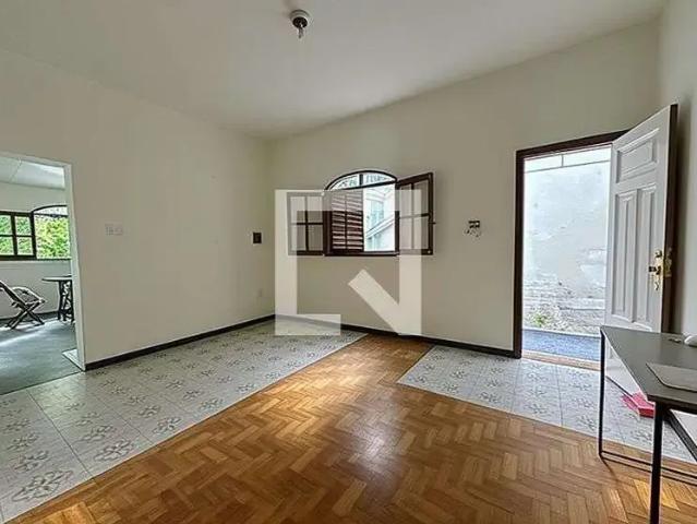 Casa / Sobrado para Locação em Belo Horizonte/MG Lagoinha 3 Quartos