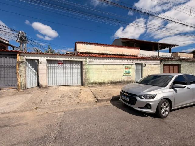 Casa / Sobrado para Locação em Belo Horizonte/MG Lagoinha Leblon 2 Quartos