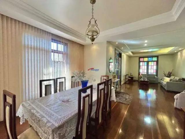 Casa / Sobrado para Locação em Belo Horizonte/MG Luxemburgo 5 Quartos