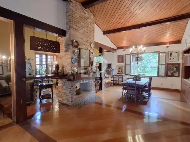 Casa / Sobrado para Locação em Belo Horizonte/MG Mangabeiras 4 Quartos