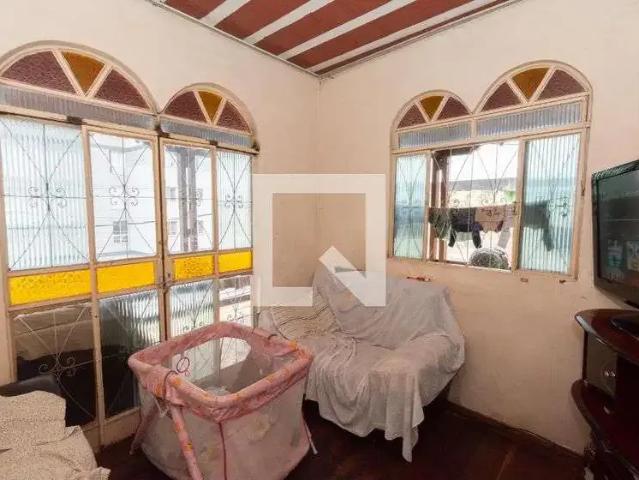 Casa / Sobrado para Locação em Belo Horizonte/MG Miramar Barreiro 6 Quartos