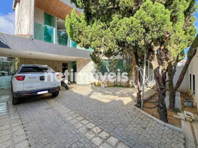 Casa / Sobrado para Locação em Belo Horizonte/MG Nova Granada 4 Quartos