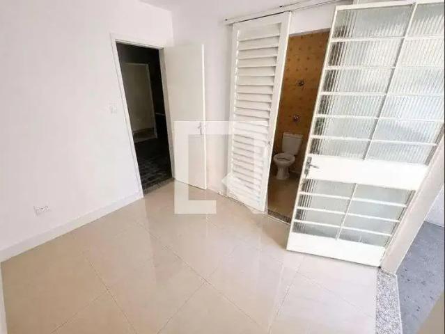 Casa / Sobrado para Locação em Belo Horizonte/MG Nova Suíssa 2 Quartos